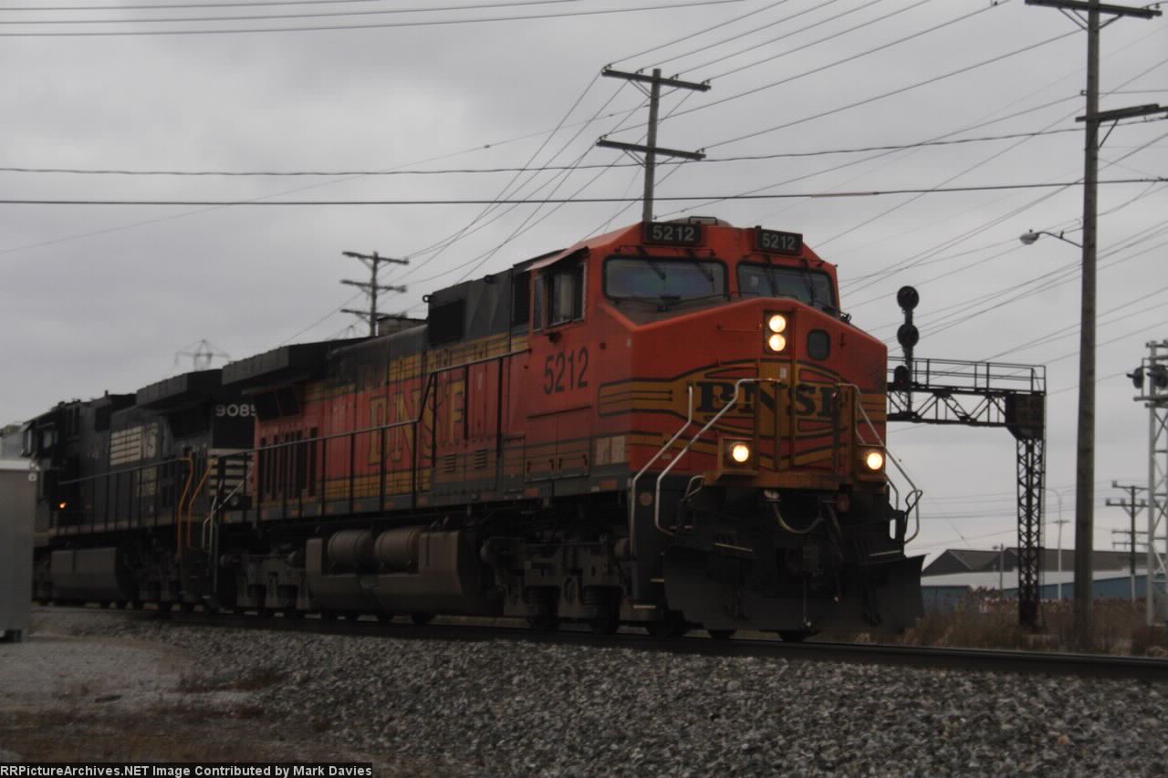 BNSF 5212